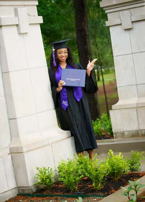 SFA Graduation Pictures and Invitations | House of Photography ...